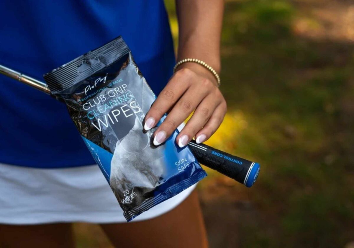 5 Ways To Clean Your Golf Grips - Golf Problems