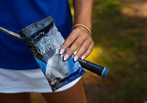 5 Ways To Clean Your Golf Grips - Golf Problems