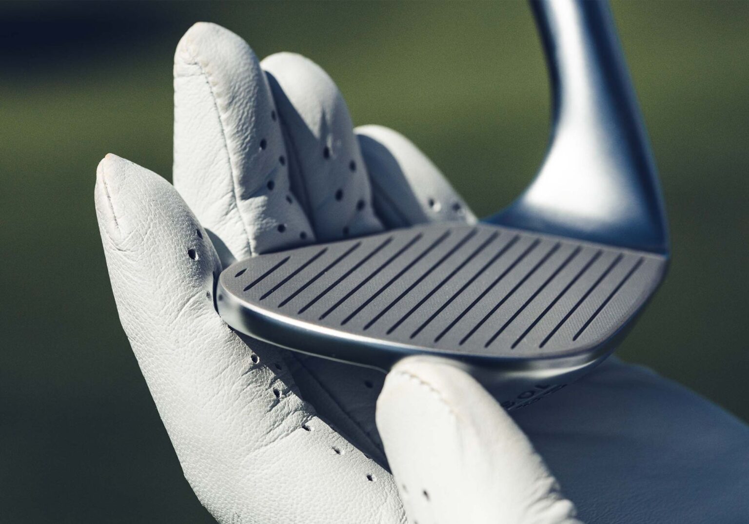 The Complete Guide to Golf Wedges