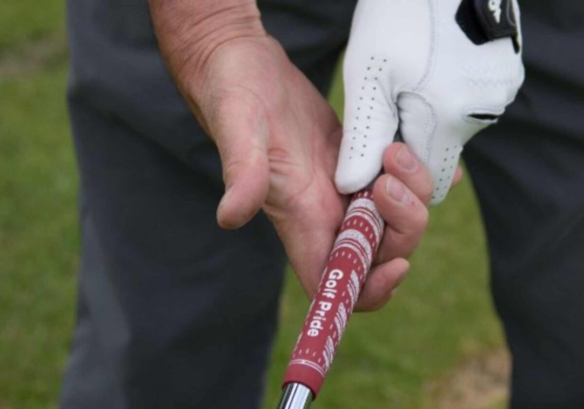 How golf grip size can affect your game